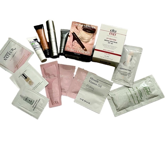 Sephora | Makeup | Nwt Makeupskincarebeauty Lot Perfect Travel Bundle ...